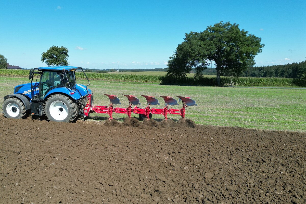 Mouldboard Ploughs | cassavatech.com
